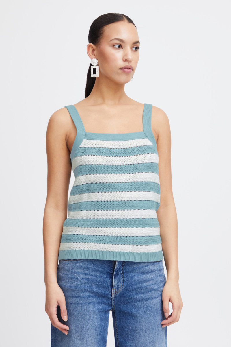 ICHI Dotties top, eau de nil